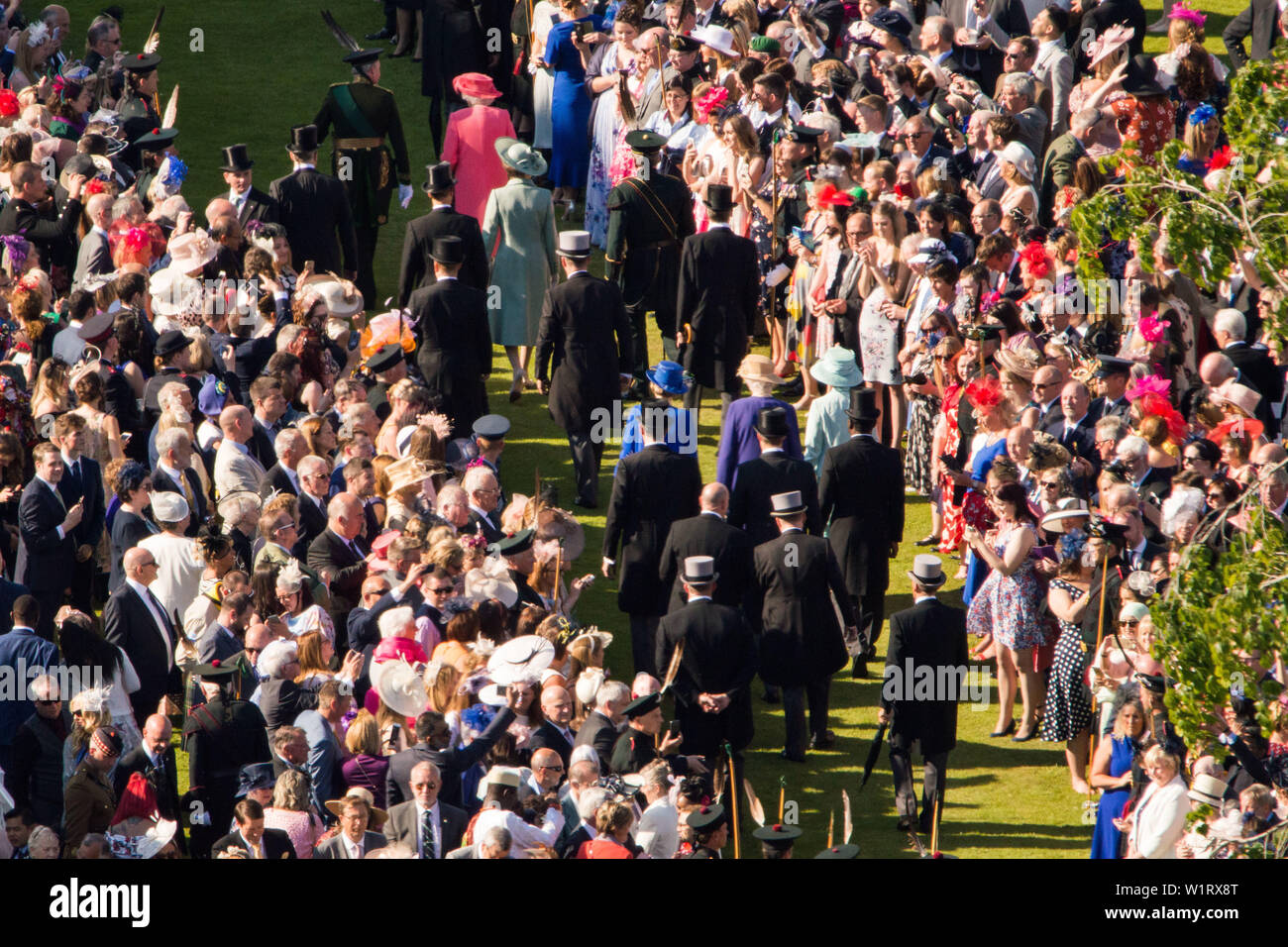 Royal garden party hi-res stock photography and images - Alamy