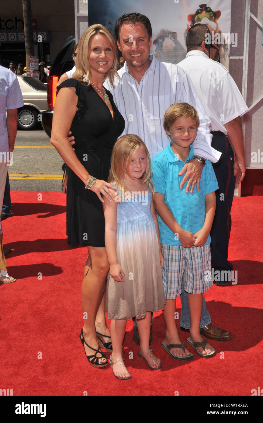 LOS ANGELES, CA. July 19, 2009: Chris Harrison & family at the world ...