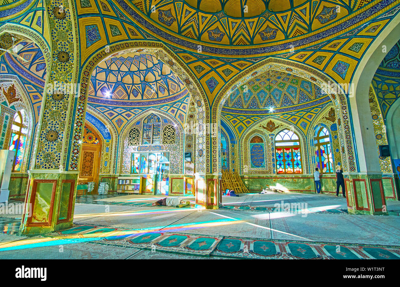 ARAN-O-BIDGOL, IRAN - OCTOBER 23, 2017: The great interior of Imamzadeh ...