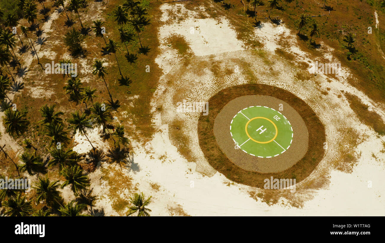 The palm helipad hi-res stock photography and images - Alamy