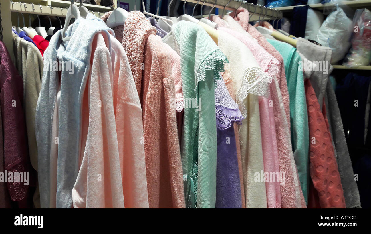 Rich robes hi-res stock photography and images - Alamy