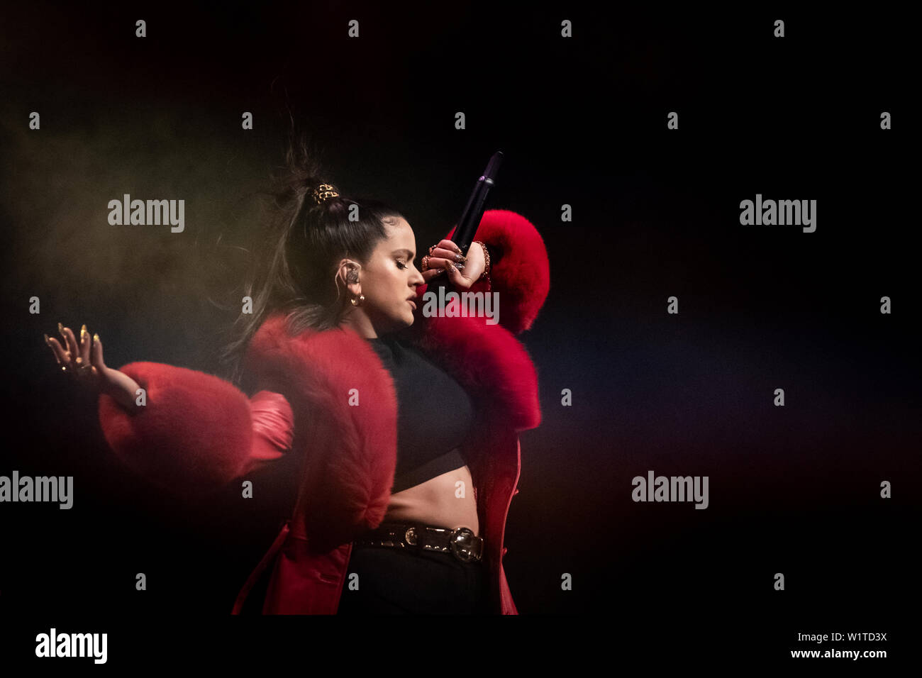 Spanish singer rosalía hi-res stock photography and images - Alamy
