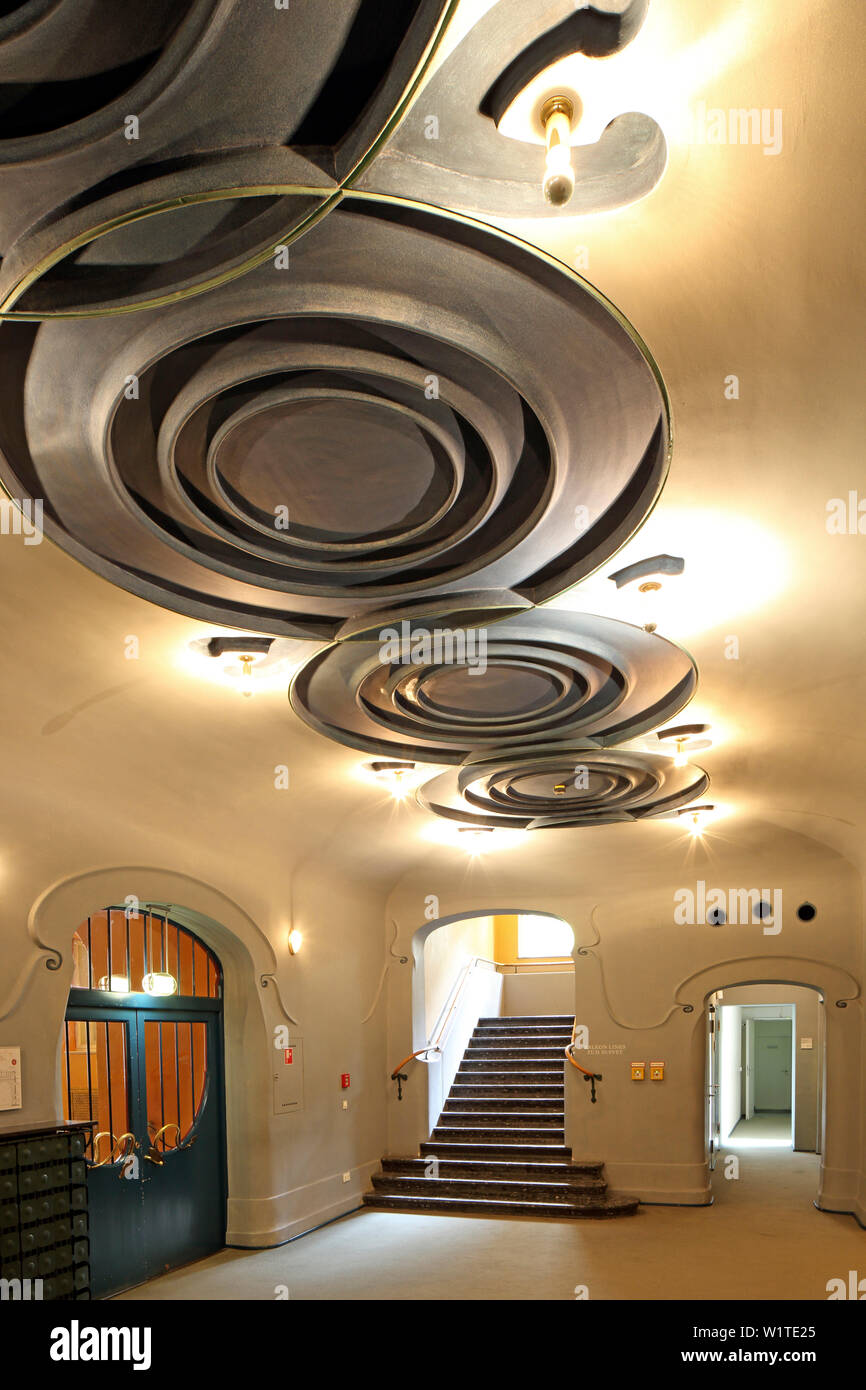 Bar foyer hi-res stock photography and images - Alamy