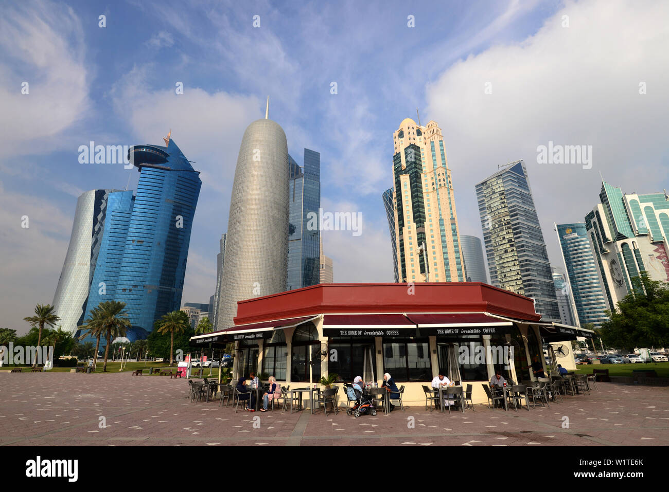 Northern Qatar High Resolution Stock Photography and Images - Alamy