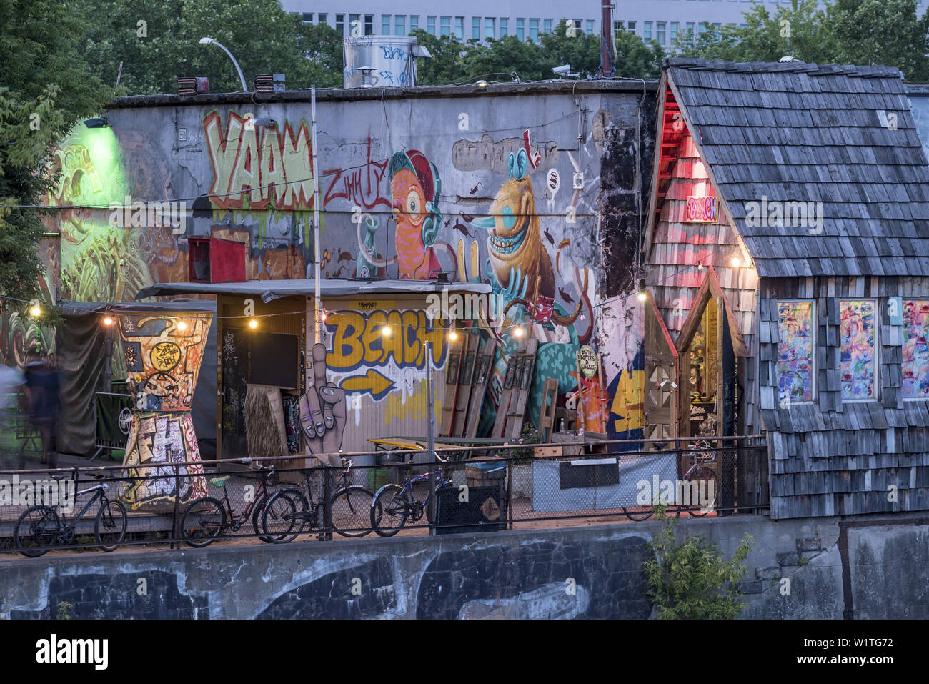 Yaam club, Friedrichshain, Berlin, Germany Stock Photo - Alamy