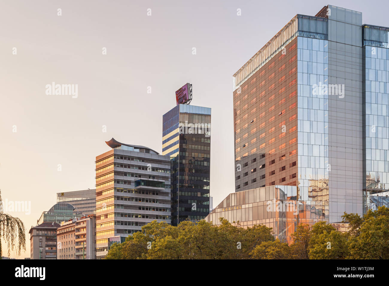 Austria vienna high rise buildings hi-res stock photography and images ...