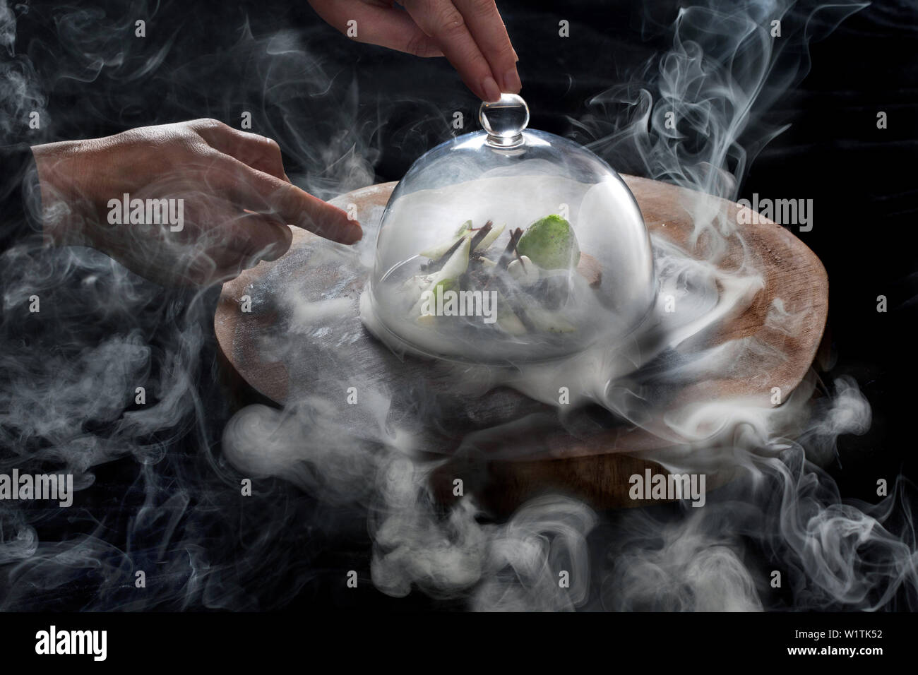 An exquisite dessert hi-res stock photography and images - Alamy