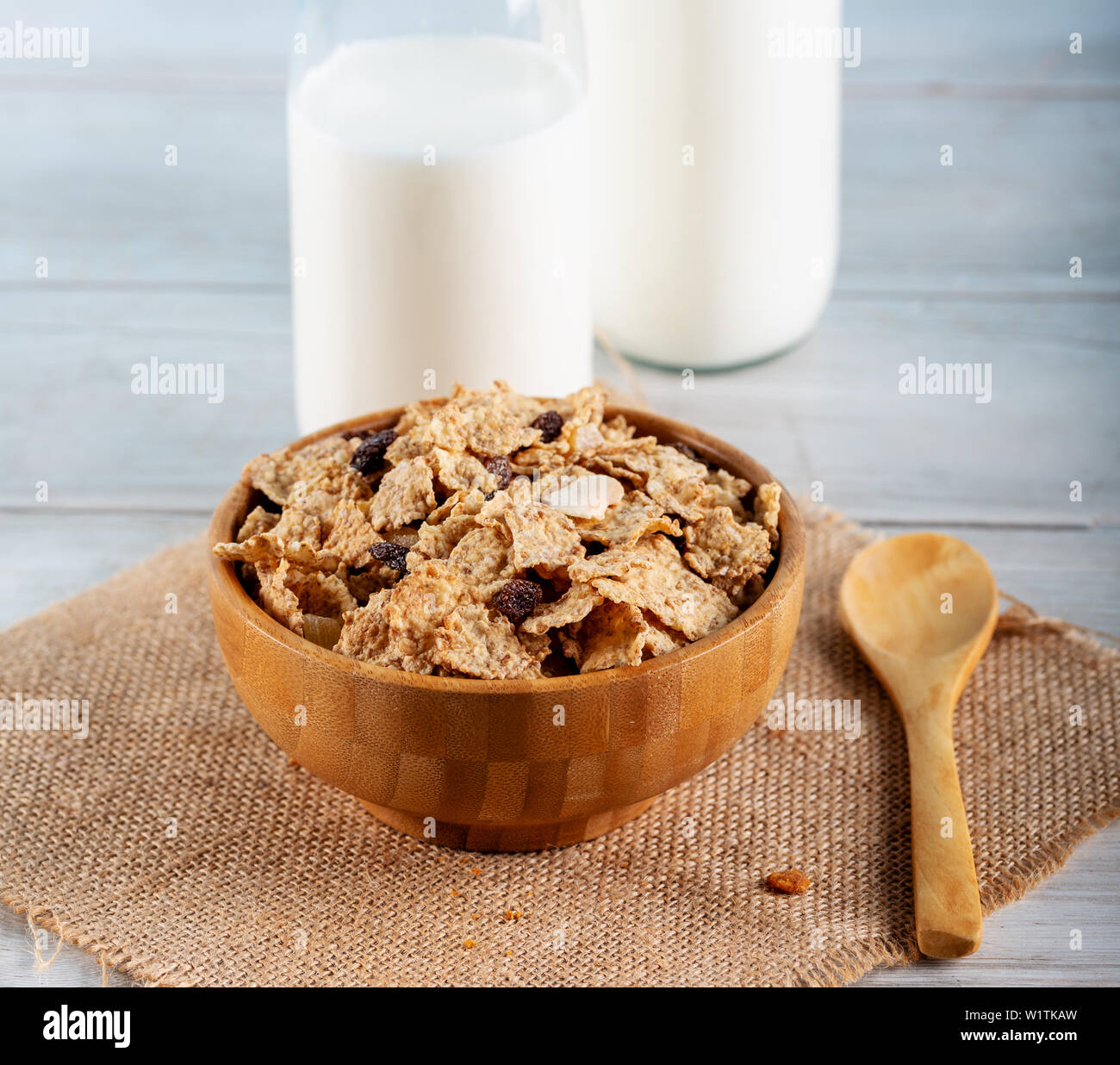 Oat cereal and rice flakes with milk Stock Photo - Alamy