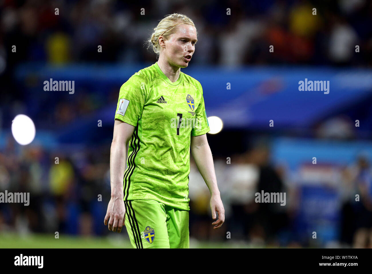 Sweden goalkeeper hi-res stock photography and images - Alamy