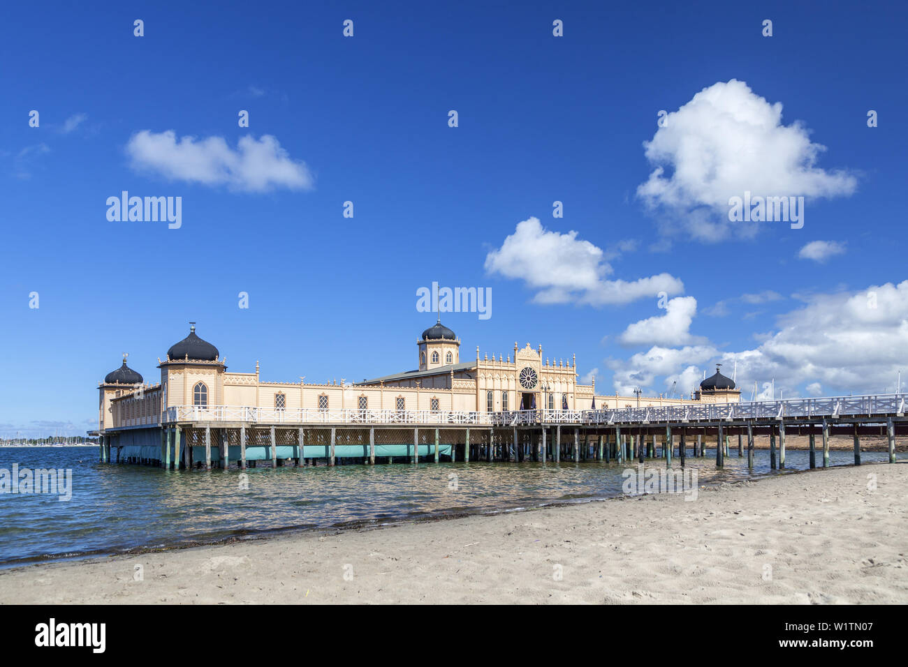 Bathhouse at the baltic sea hi-res stock photography and images - Alamy