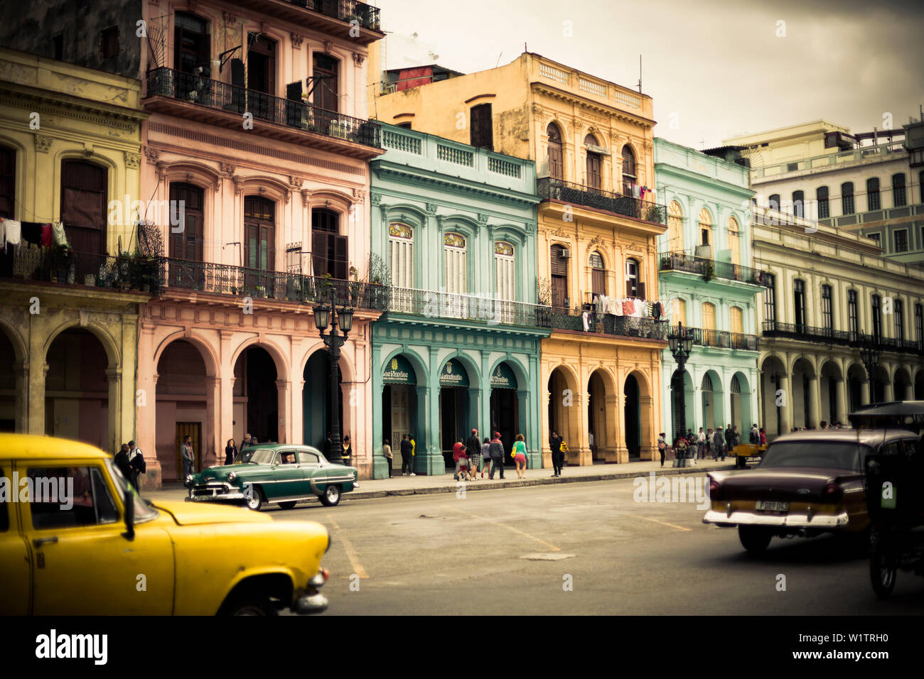 Colonial buildings, old town, Havana, Cuba, Caribbean, Latin America ...