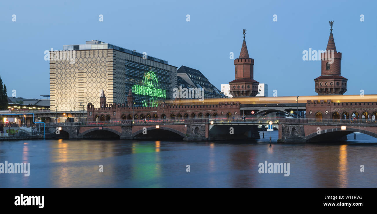Oberbaum bridge, illuiminated, river spree left side Universal Studios ...