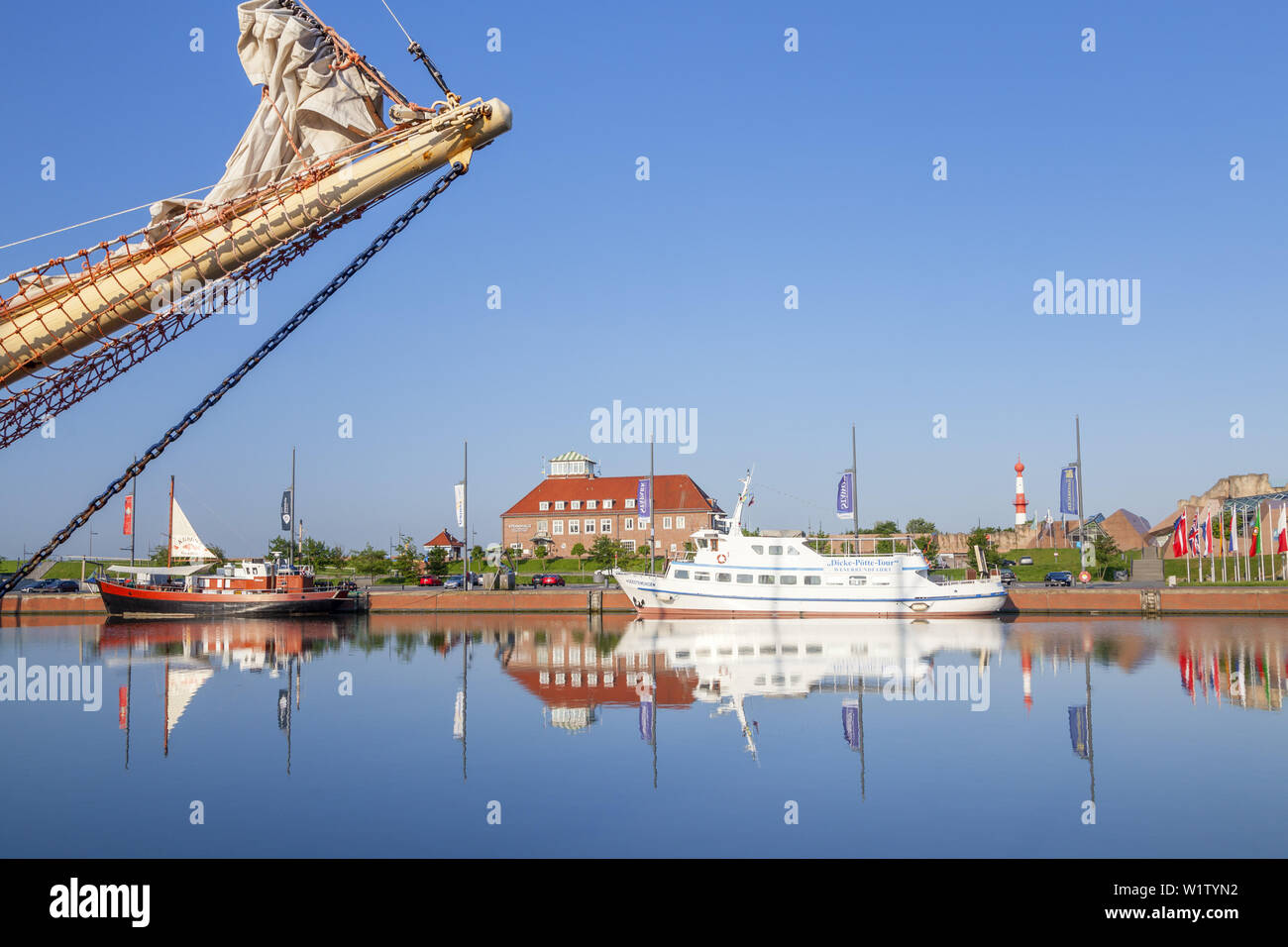 New west coast series hi-res stock photography and images - Alamy
