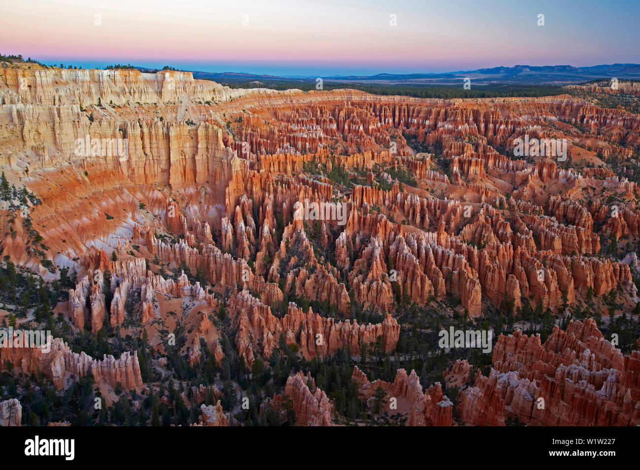 View from Bryce Point into Bryce Amphitheater , Bryce Canyon National ...