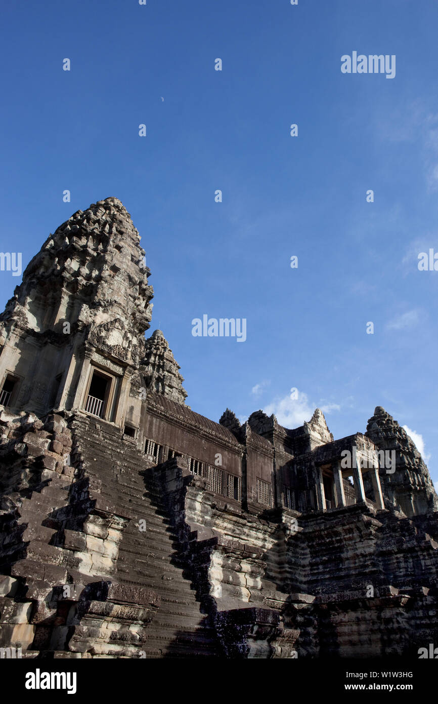 Inside angkor wat temple hi-res stock photography and images - Alamy