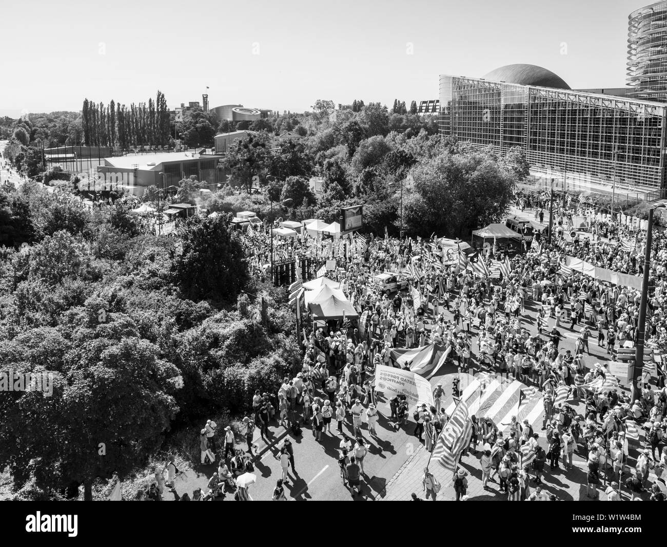 White separatist hi-res stock photography and images - Alamy