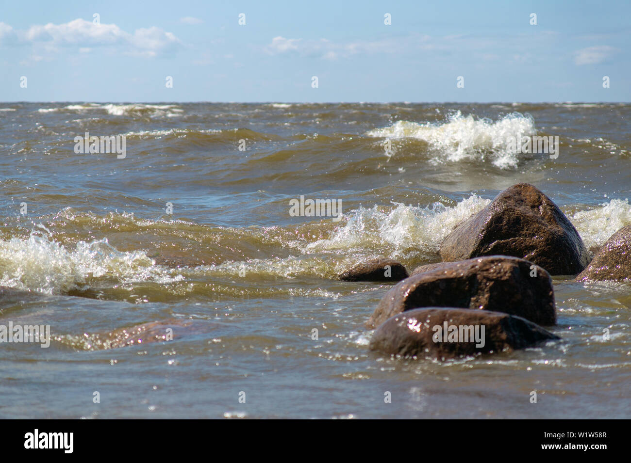Sunny beach stones landscape hi-res stock photography and images - Alamy