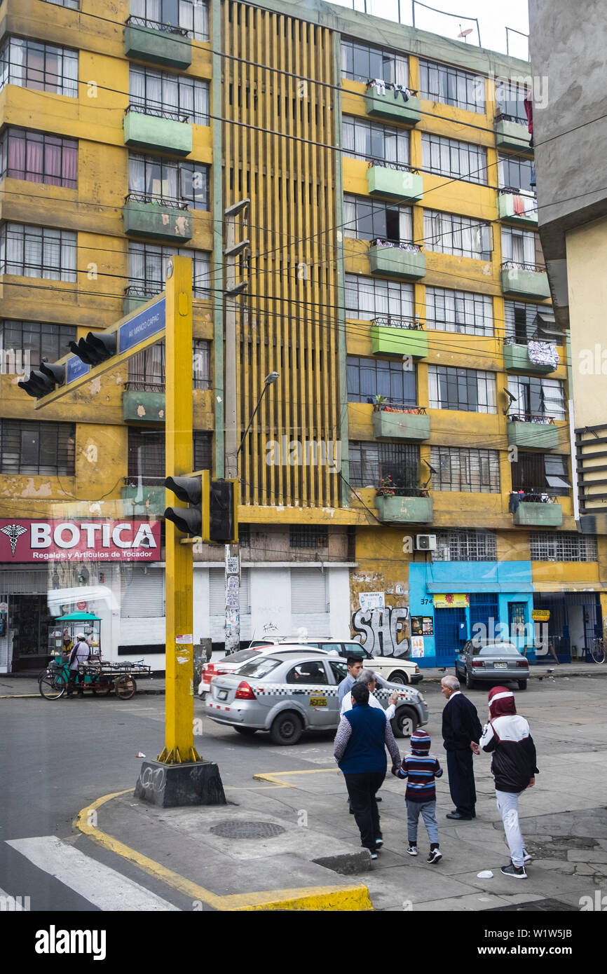 Lima nasca hi-res stock photography and images - Alamy