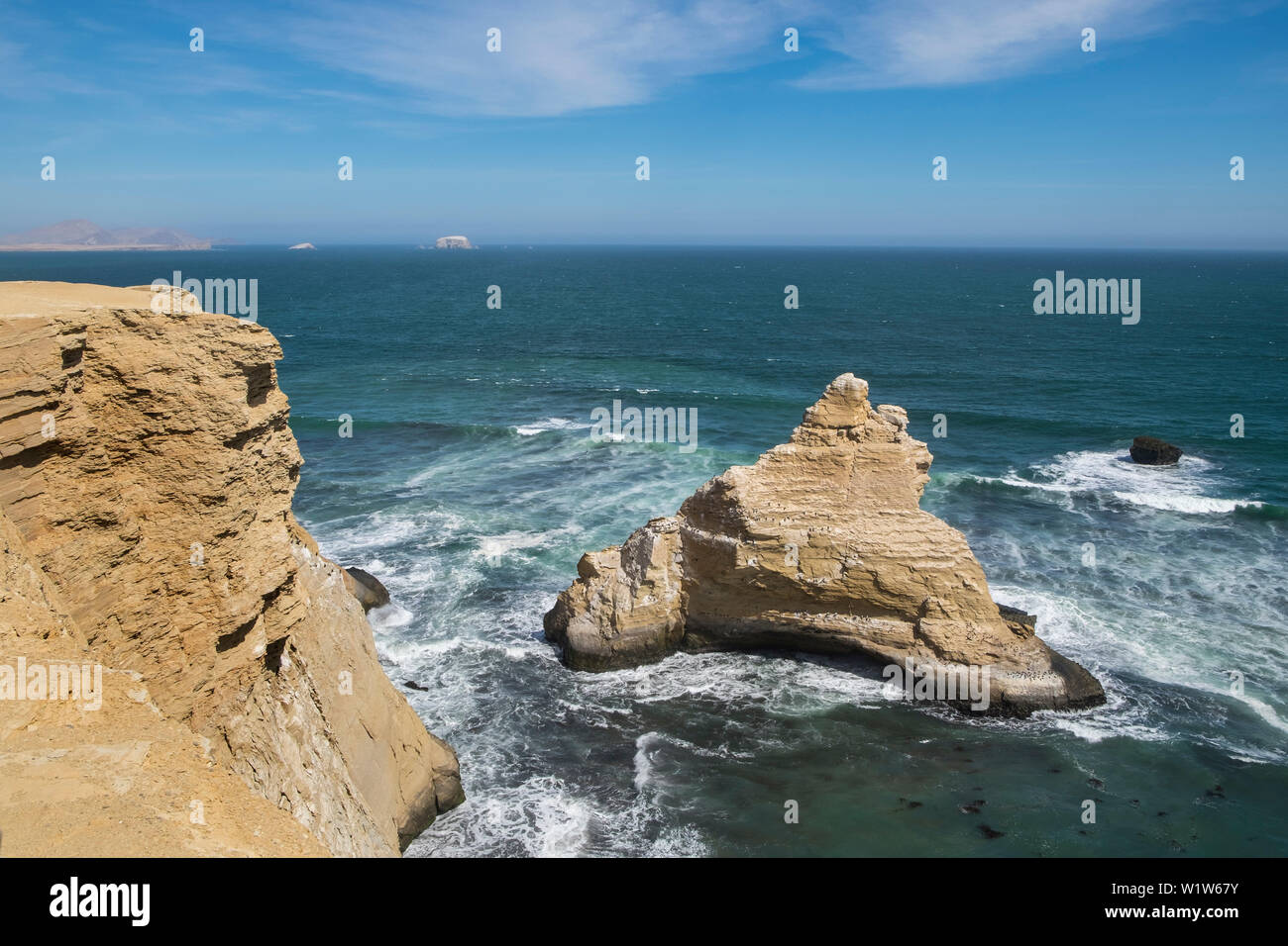 Paracas city hi-res stock photography and images - Alamy