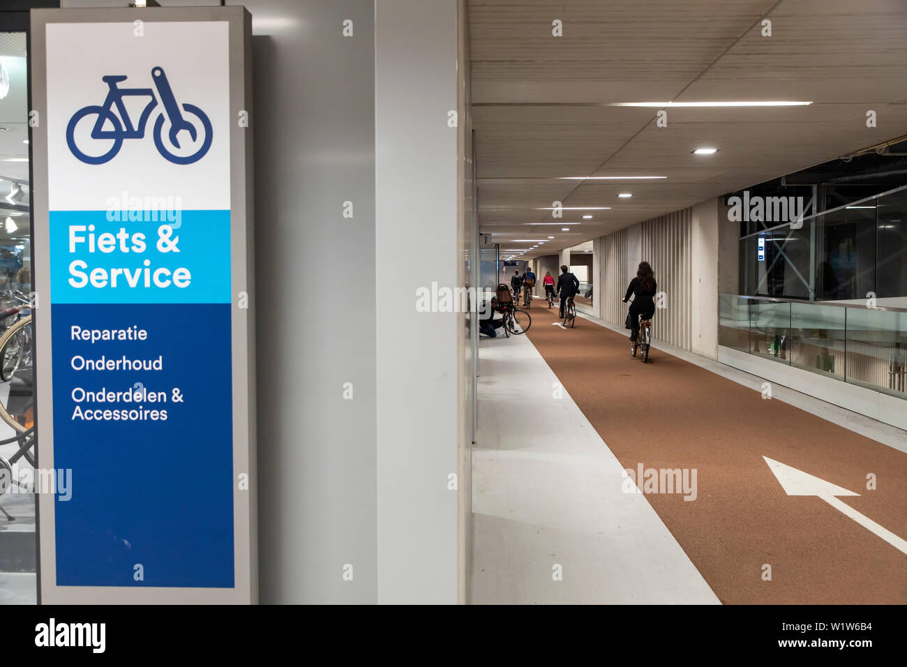 Bike parking garage in Utrecht, The Netherlands, with over 13,000 ...