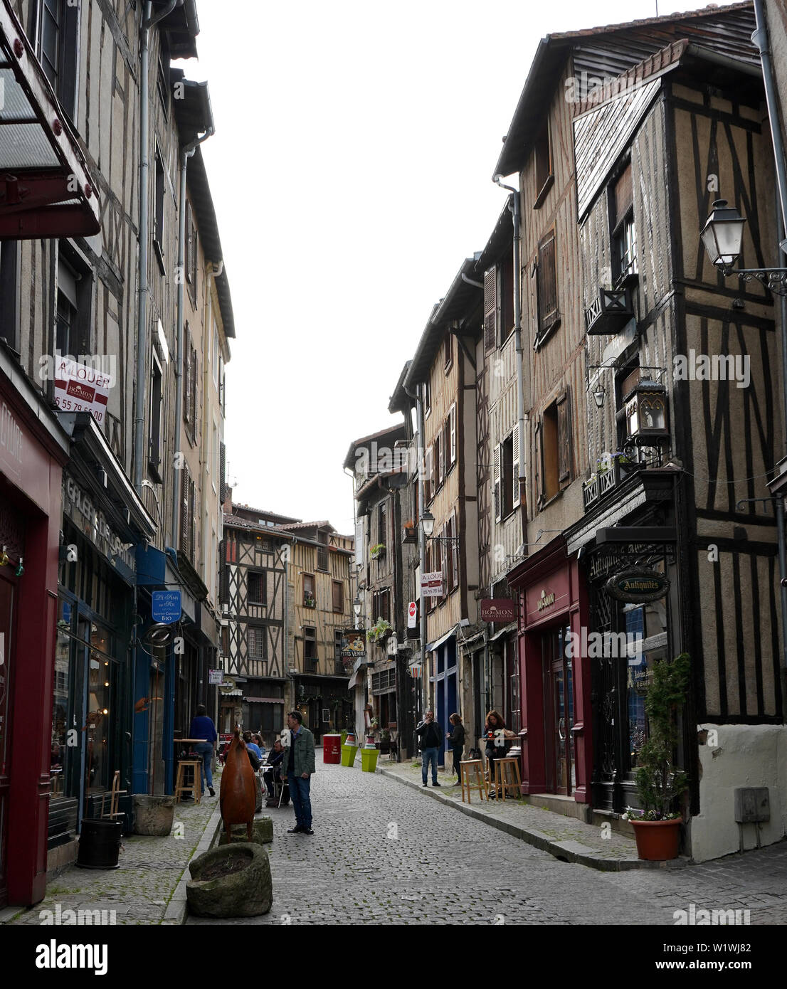 Limoges in france hi-res stock photography and images - Alamy
