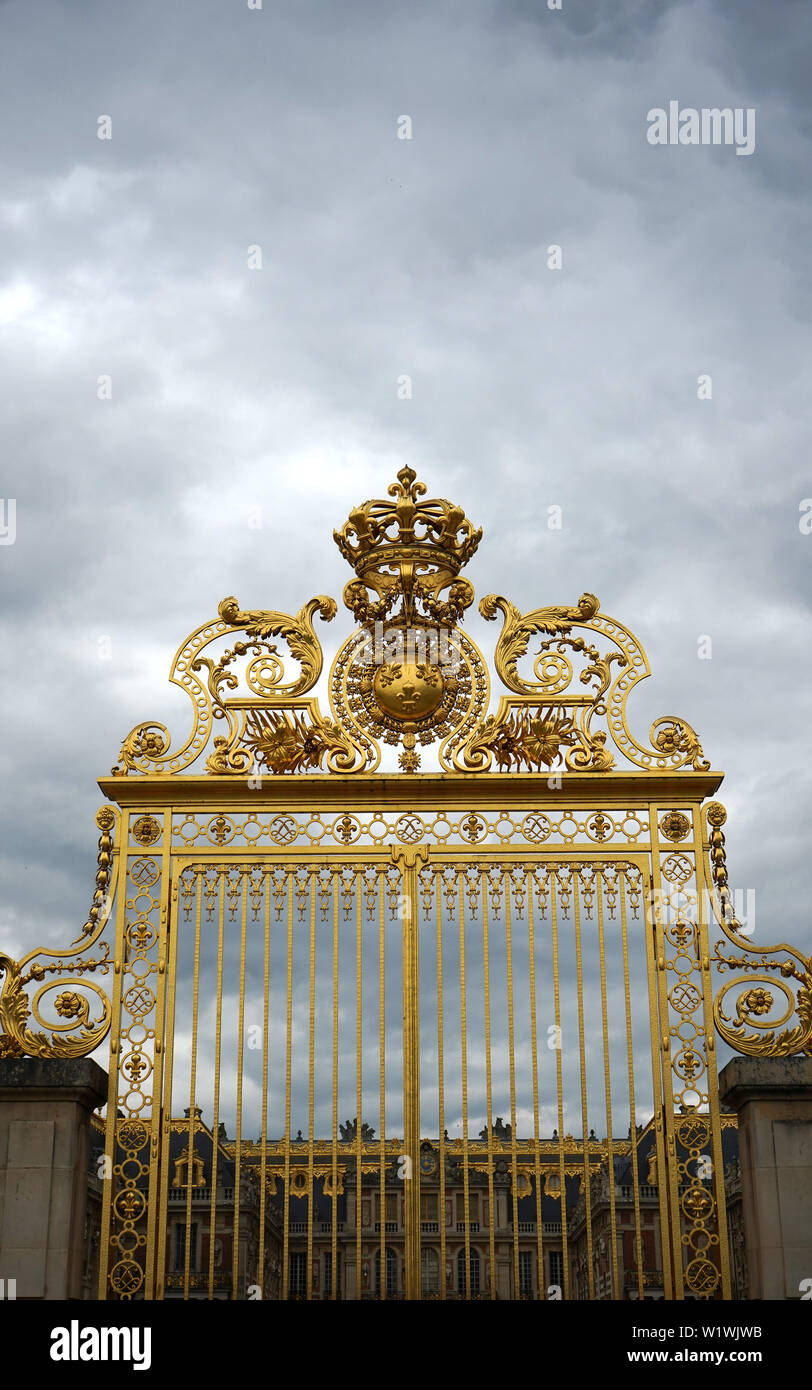 Versailles gardens hi-res stock photography and images - Alamy