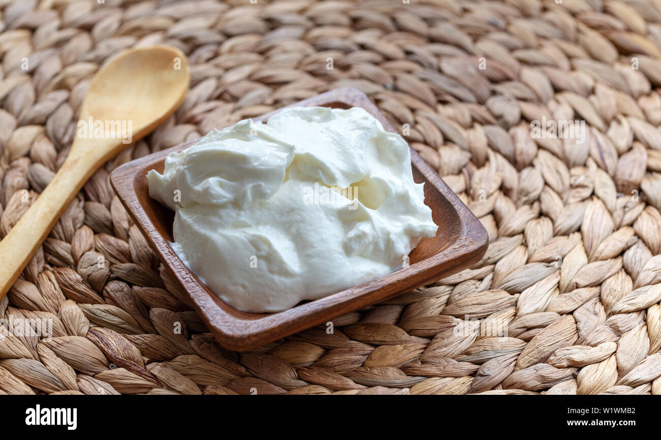 Calcium supplement hi-res stock photography and images - Alamy