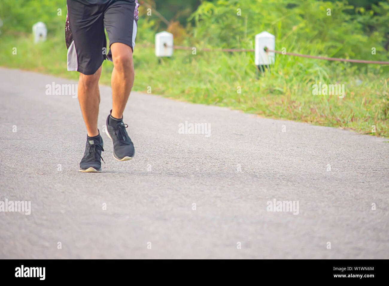 Athlete run back hi-res stock photography and images - Alamy