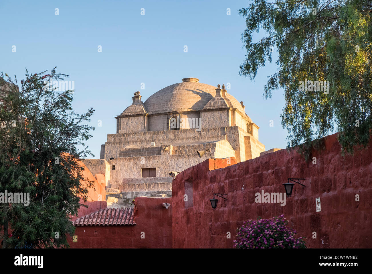 Perù, Arequipa, Santa Catalina Monastery Stock Photo - Alamy