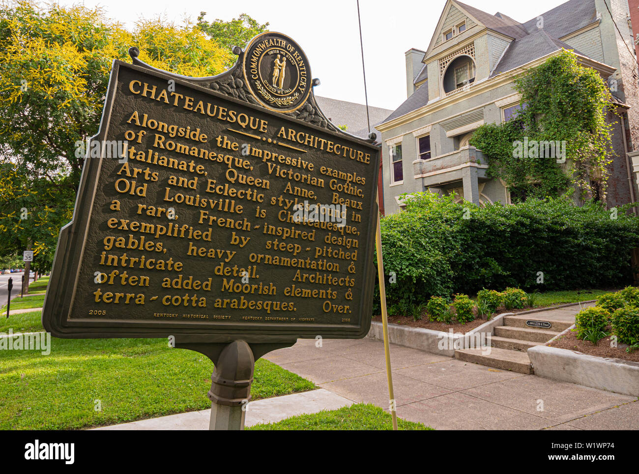 Chateauesque Architecture in Old Louisville - LOUISVILLE. USA - JUNE 14 ...