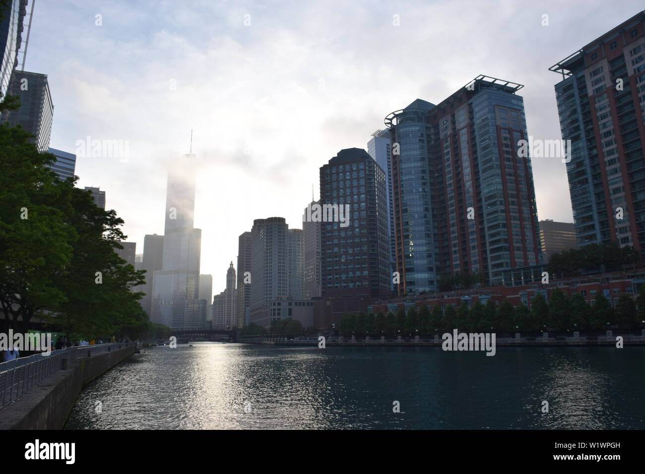 Chicago trump tower view hi-res stock photography and images - Alamy