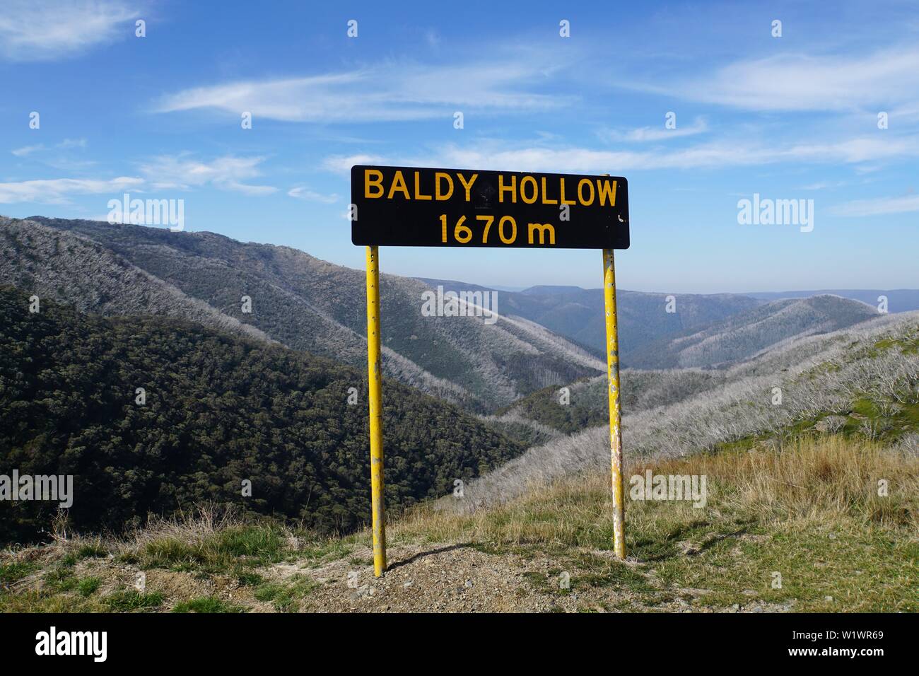 Baldy Hollow Lookout Sign in the Victorian Alps Stock Photo - Alamy