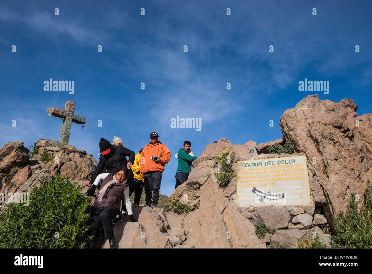 Perù, Cruz del Condor in Colca canyon Stock Photo - Alamy
