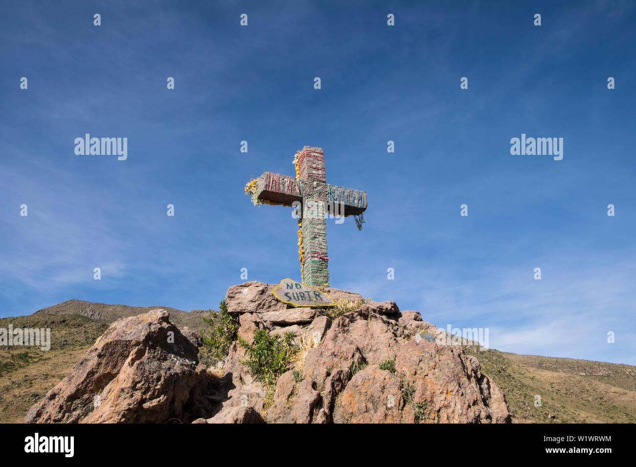 Perù, Cruz del Condor in Colca canyon Stock Photo - Alamy