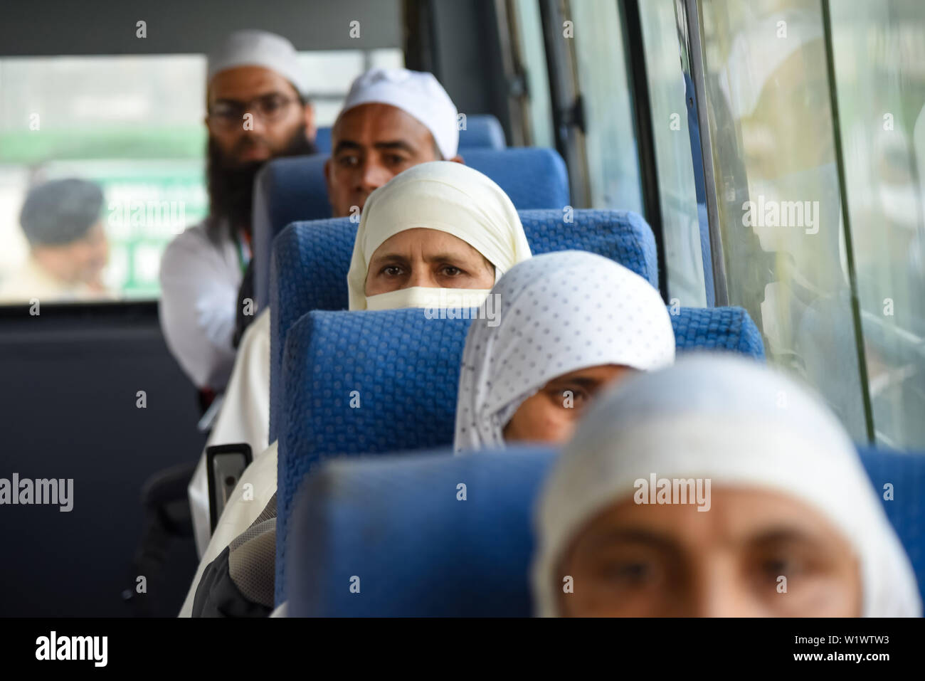 Pilgrims hajj bus hi-res stock photography and images - Alamy