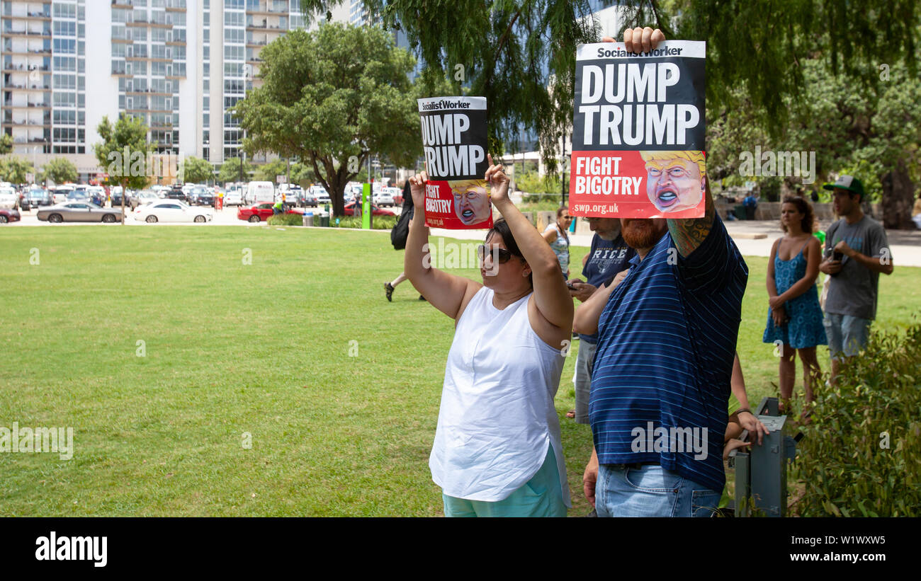 Donald trump angry hi-res stock photography and images - Alamy