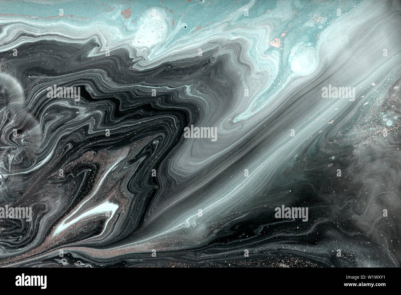 Marbling pattern. Golden powder marble liquid texture Stock Photo - Alamy