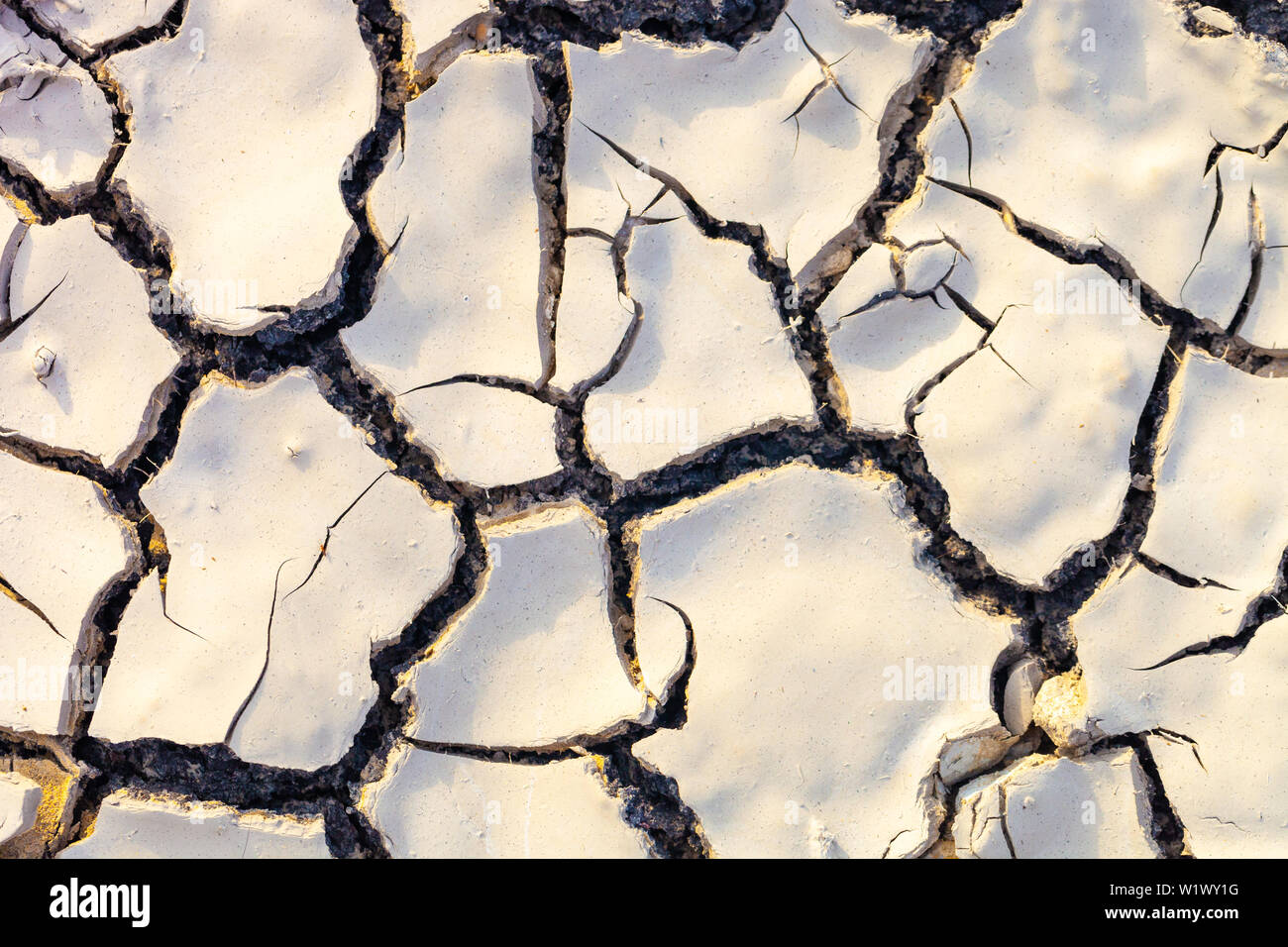 Dried and cracked earth pattern, drought concept Stock Photo - Alamy