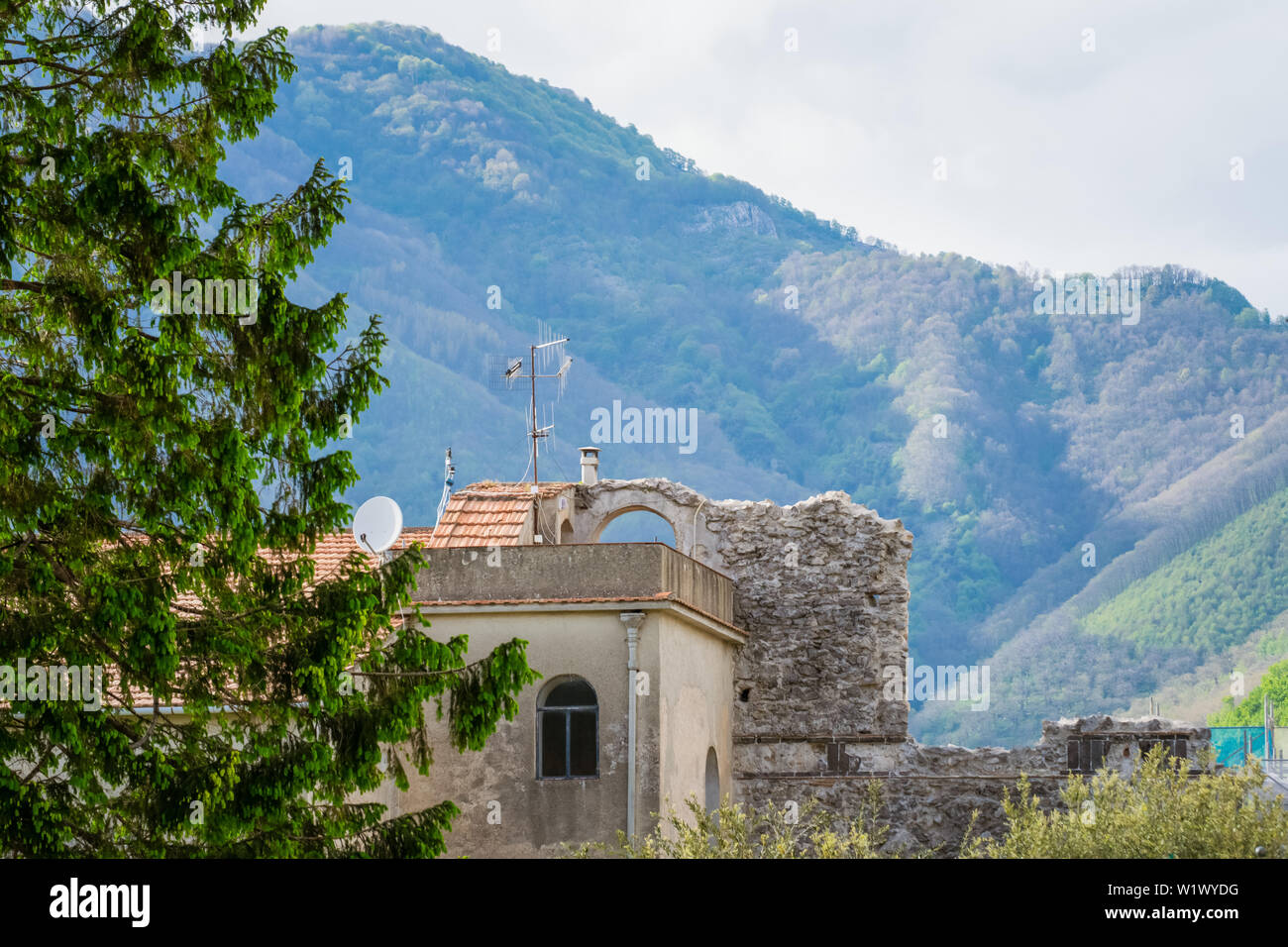 Ravello town square hi-res stock photography and images - Alamy