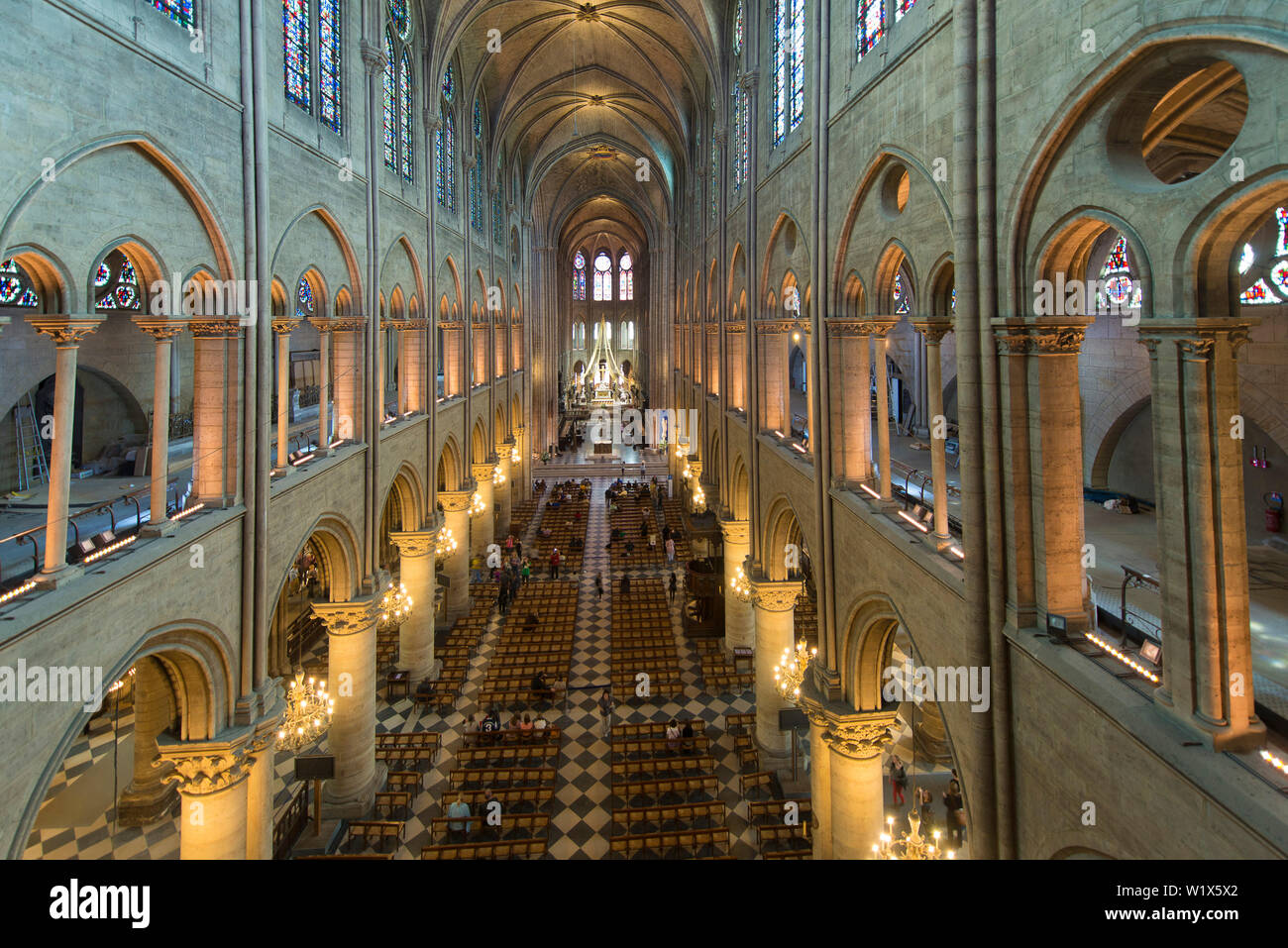 Paris (France): Notre-Dame Cathedral. The nave Stock Photo - Alamy