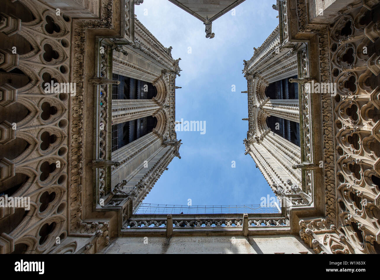 Paris (France): Notre-Dame Cathedral. The two towers Stock Photo - Alamy