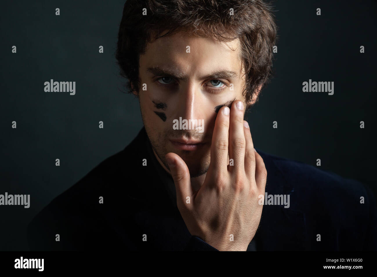 War paint face hi-res stock photography and images - Alamy