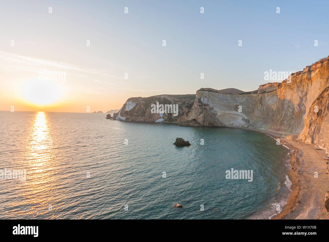 Chiaia di luna bay hi-res stock photography and images - Alamy
