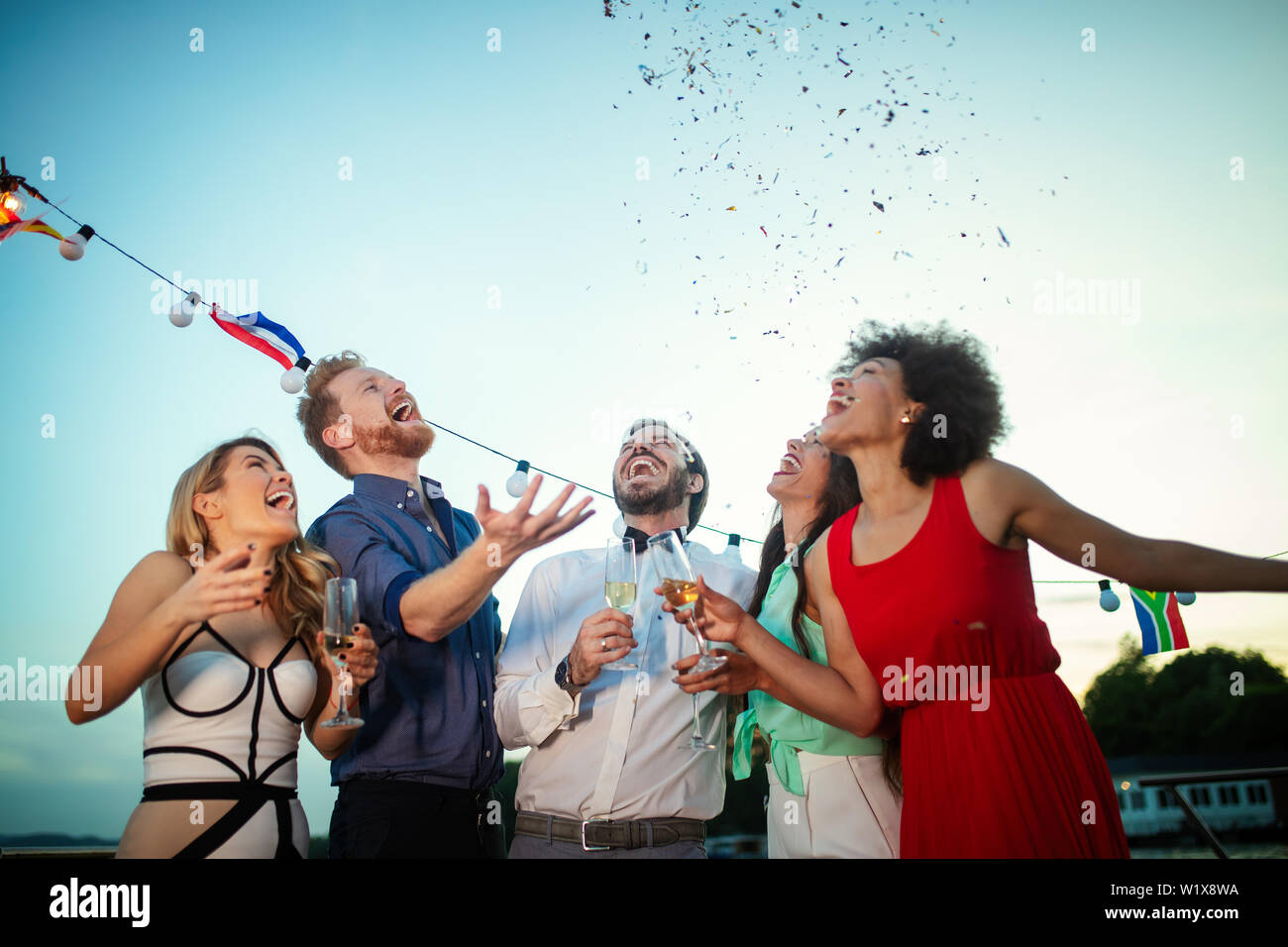 Female friends laughing new hi-res stock photography and images - Alamy
