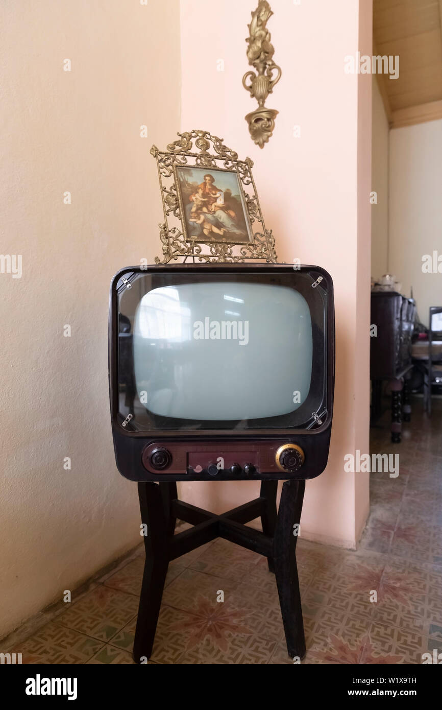 Black And White Television 1950s High Resolution Stock Photography and ...