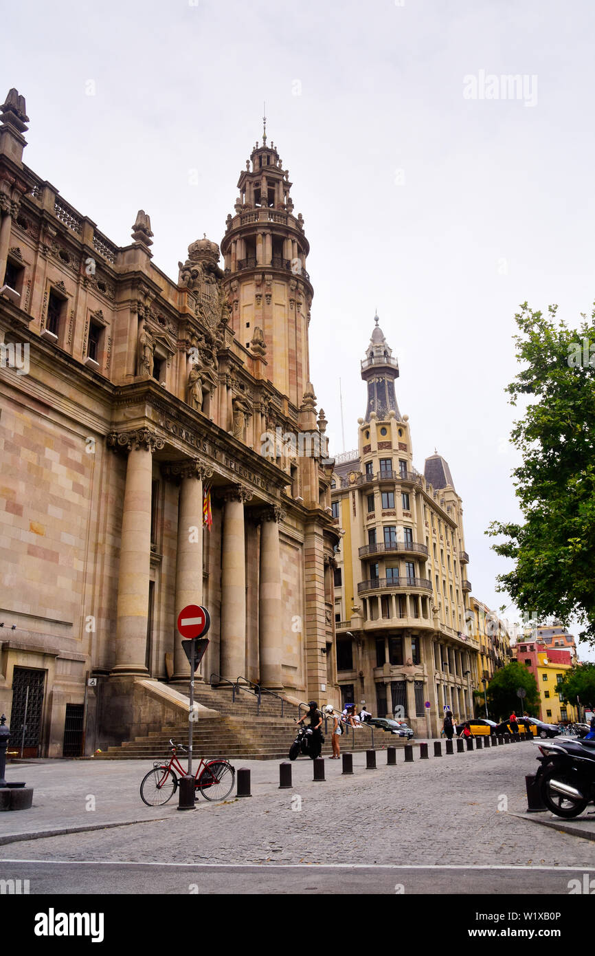 Correos y telegrafos barcelona hi-res stock photography and images - Alamy