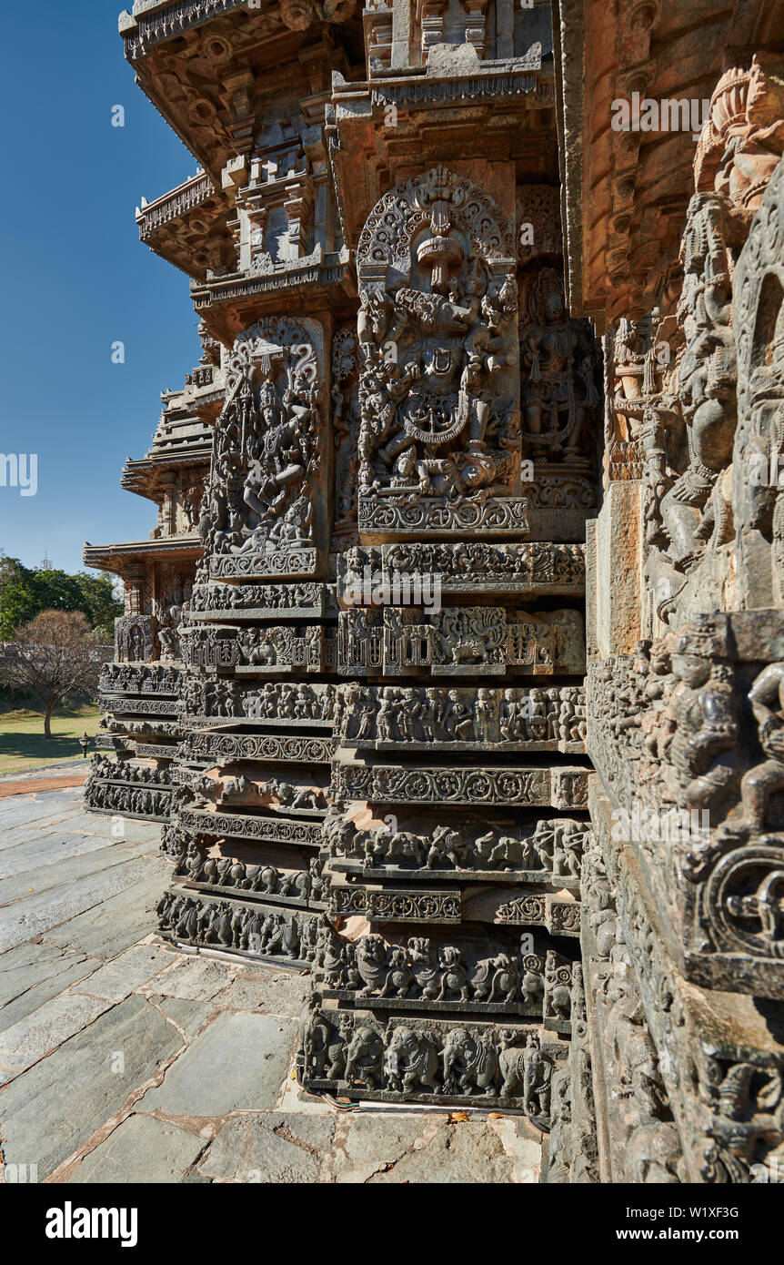 stone carvings on Halebid Hoysaleswara Jain temple, Dwarasamudra ...