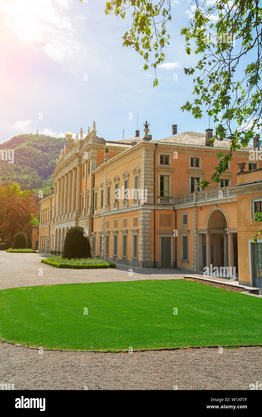Como italy marble hi-res stock photography and images - Alamy