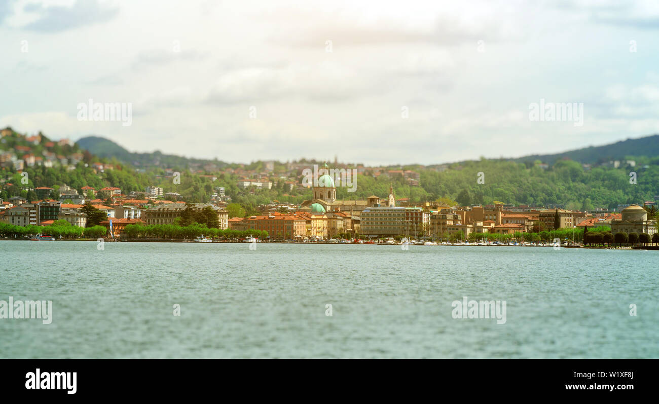 Lake como city view hi-res stock photography and images - Alamy