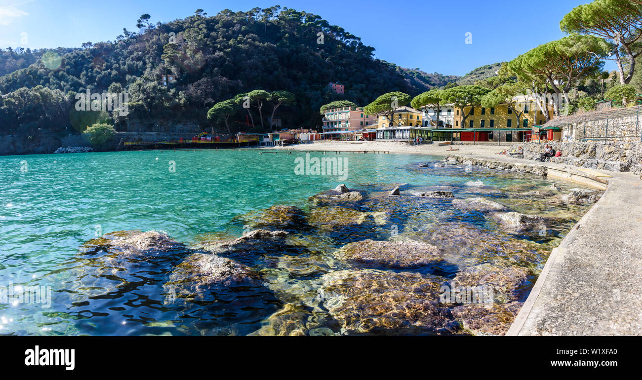 Beach in paraggi hi-res stock photography and images - Alamy